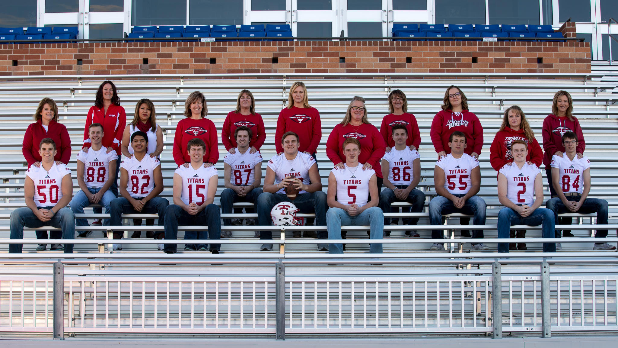 2017 - THS Senior Football Players and Mothers | L Flare Media