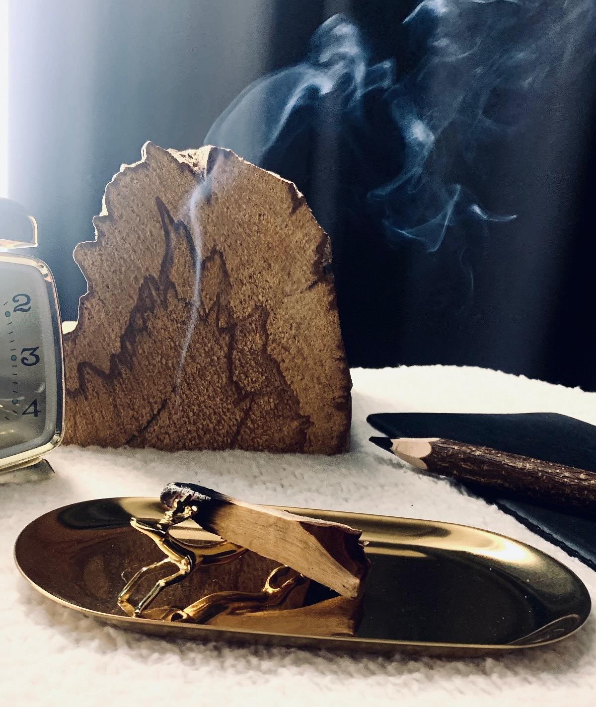 how to burn palo santo wood | madam old candles and essence