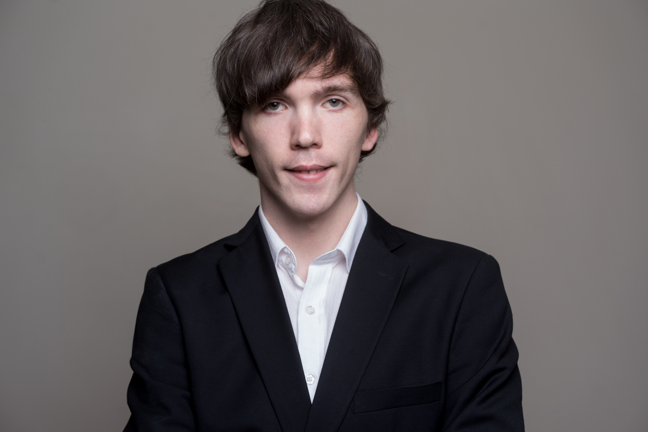 Tyler Grace | Fine Art Portrait Photographer Melbourne